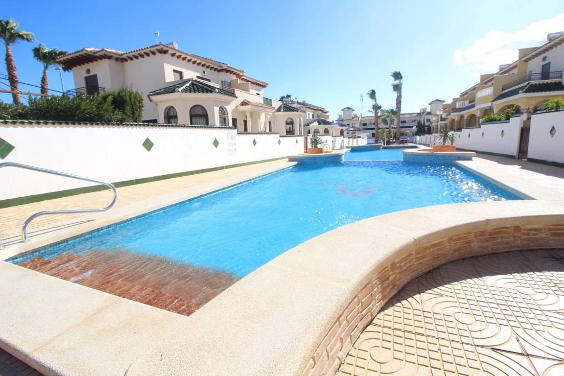 110 M² Bungalow ∙ 3 Habitaciones ∙ 6 Huéspedes - La Marina