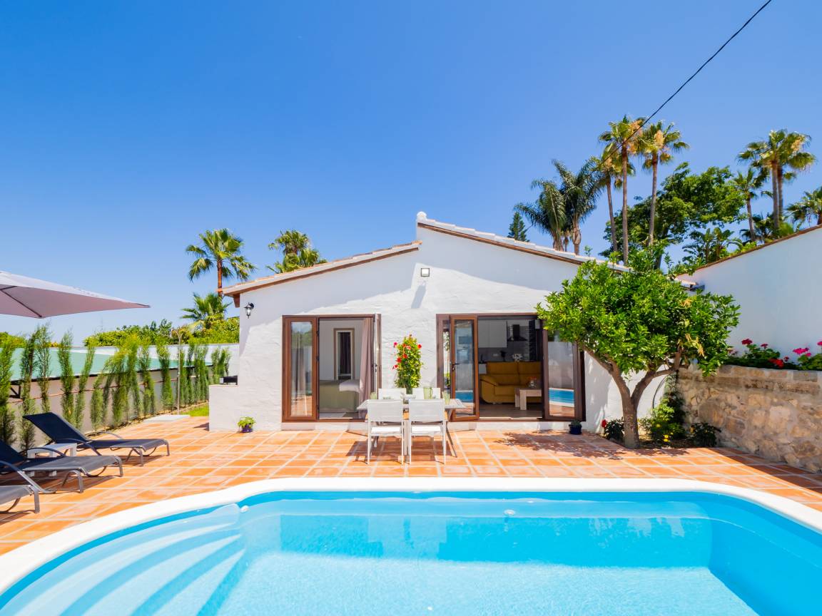 60 M² Cottage ∙ 2 Bedrooms ∙ 4 Guests - Mijas