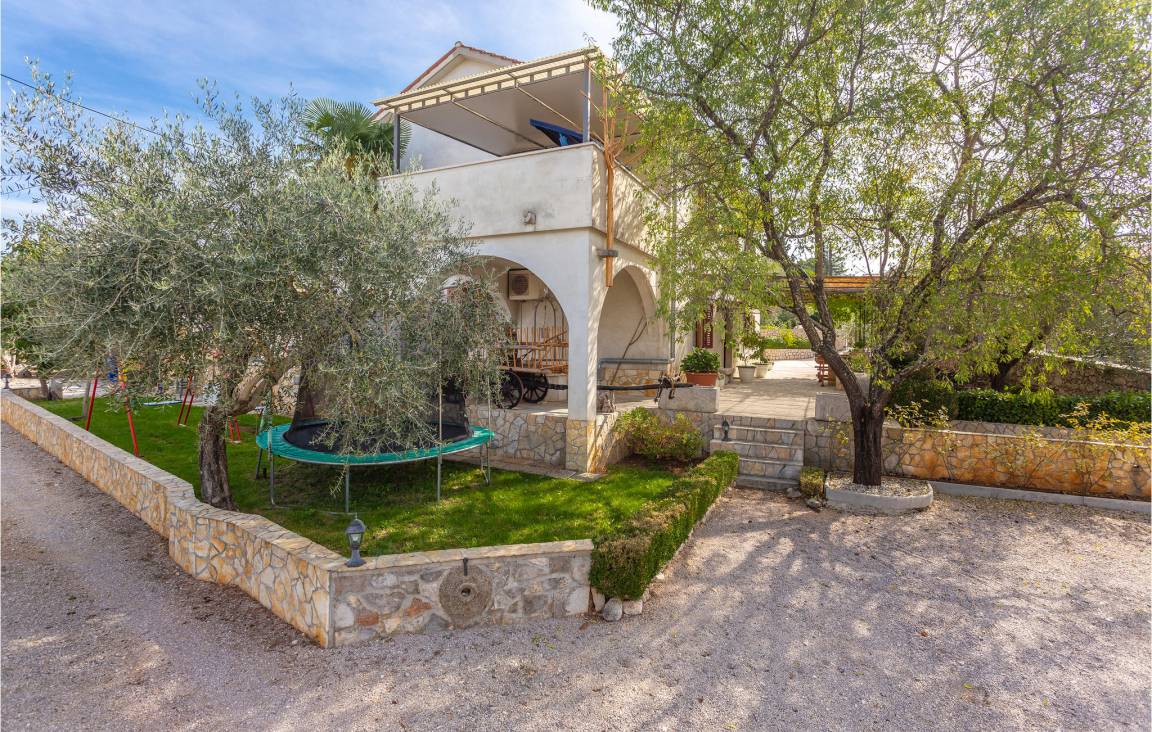 80 M² Apartment ∙ 3 Bedrooms ∙ 7 Guests - Malinska