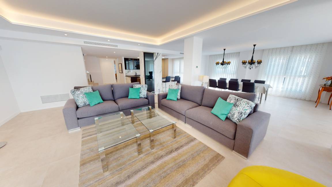 371 M² Apartamento ∙ 4 Habitaciones ∙ 8 Huéspedes - Oliva