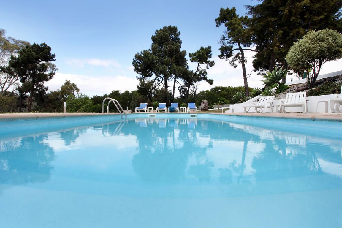280 M² Villa ∙ 4 Bedrooms ∙ 8 Guests - Costa da Caparica