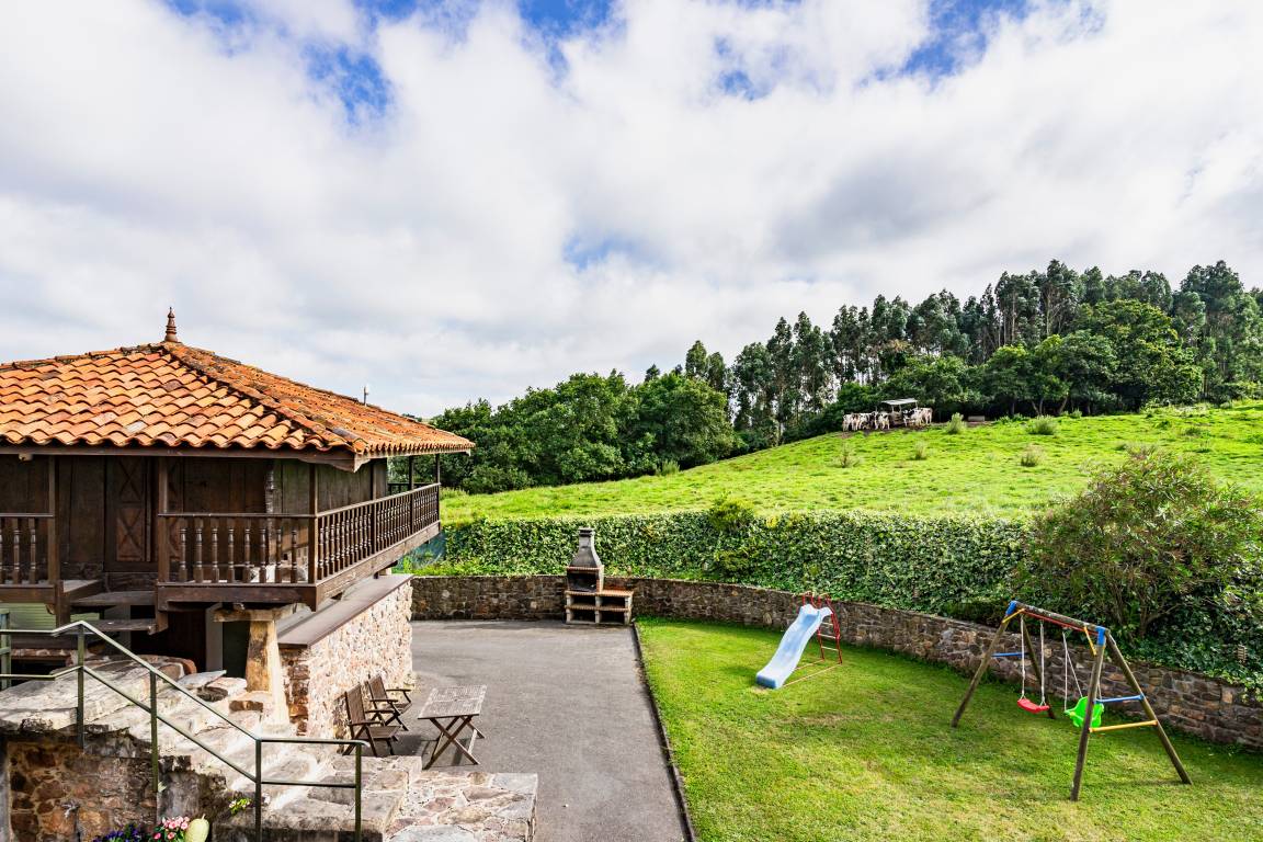 70 M² Apartment ∙ 2 Bedrooms ∙ 4 Guests - Aviles