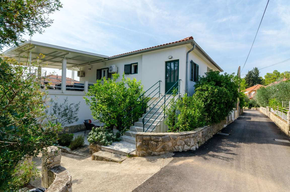 30 M² Ferienwohnung ∙ 2 Gäste - Hvar