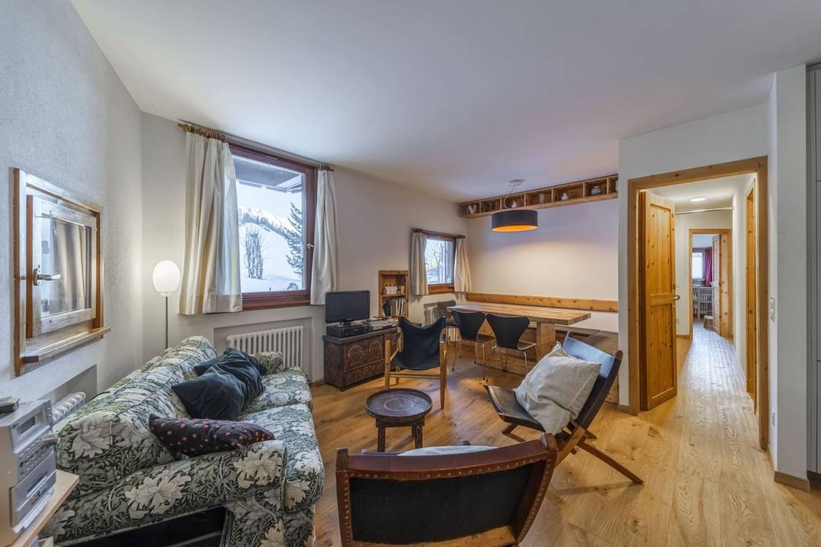65 M² Ferienwohnung ∙ 2 Schlafzimmer ∙ 4 Gäste - Celerina/Schlarigna