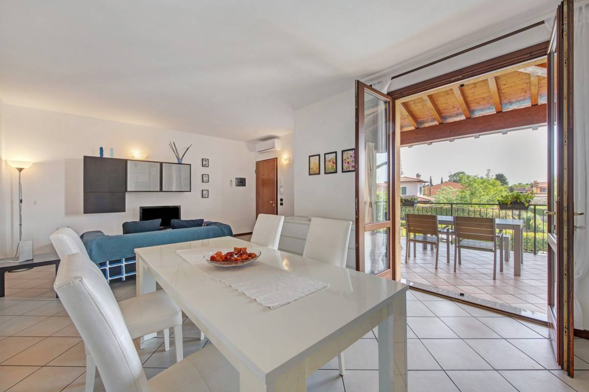 60 M² Ferienwohnung ∙ 2 Schlafzimmer ∙ 4 Gäste - Moniga del Garda