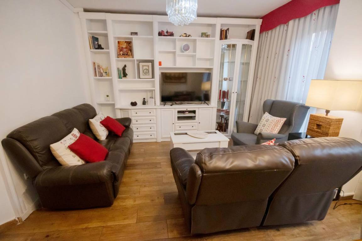 142 M² Apartment ∙ 3 Bedrooms ∙ 5 Guests - Villaviciosa de Odón