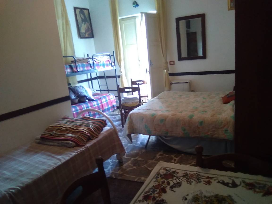 15 M² Private Room ∙ 1 Bedroom ∙ 3 Guests - Таормина