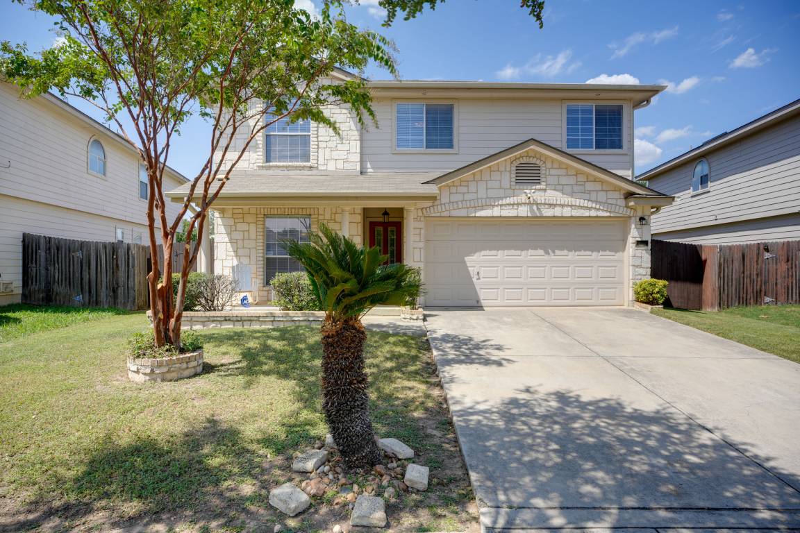 217 M² House ∙ 3 Bedrooms ∙ 12 Guests - Helotes, TX