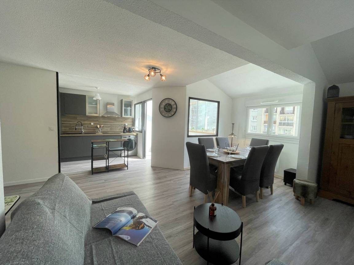 72 M² Ferienwohnung ∙ 2 Schlafzimmer ∙ 6 Gäste - Briançon