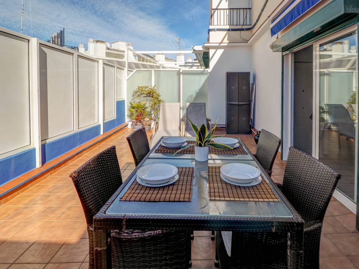 60 M² Apartamento ∙ 2 Habitaciones ∙ 4 Huéspedes - Sitges
