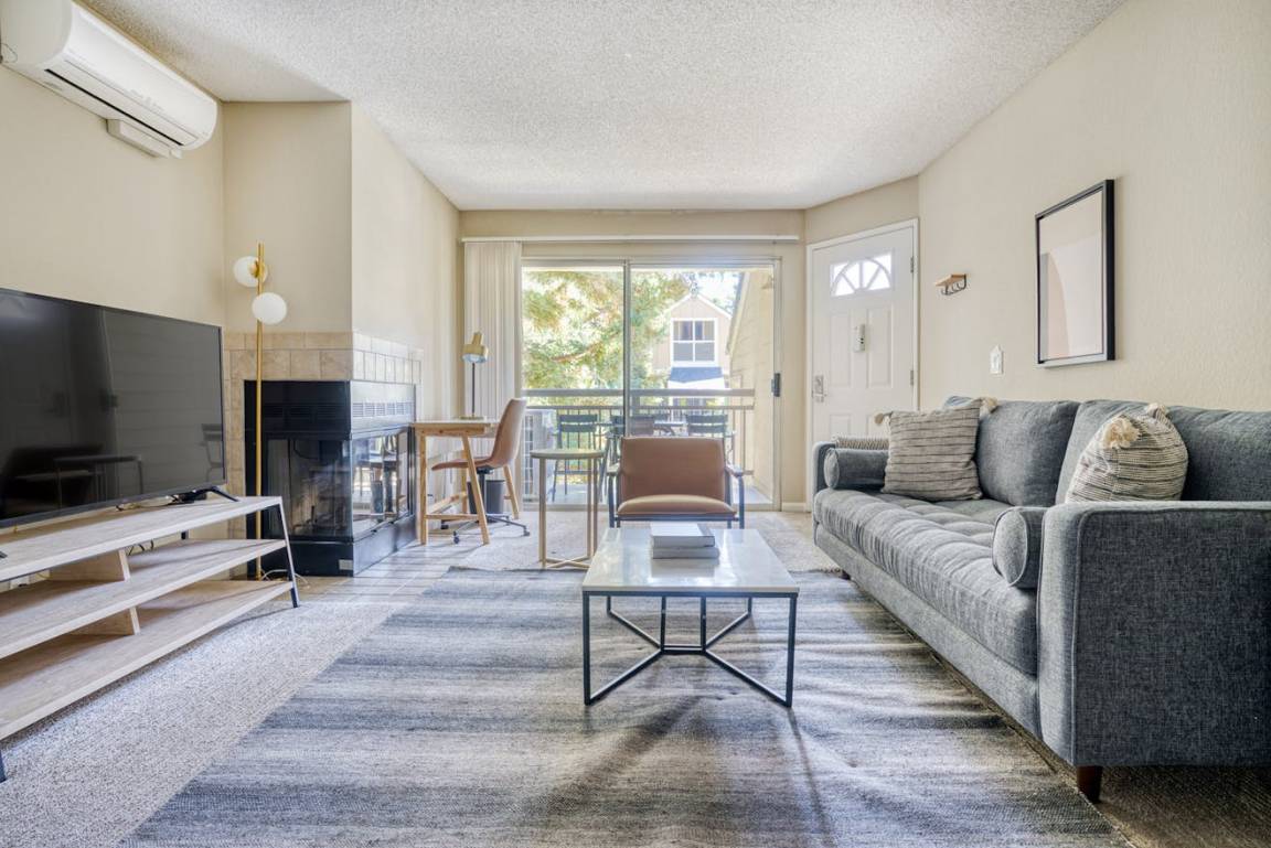 86 M² Apartment ∙ 2 Bedrooms ∙ 4 Guests - Cupertino, CA