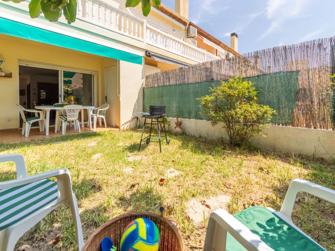 90 M² Ferienhaus ∙ 1 Schlafzimmer ∙ 6 Gäste - Creixell