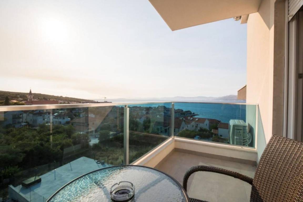85 M² Apartamento ∙ 2 Habitaciones ∙ 5 Huéspedes - Brač