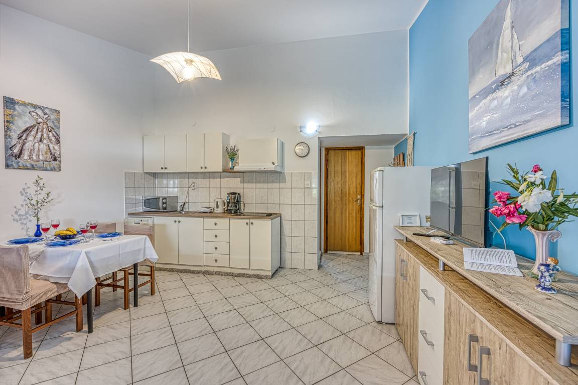 39 M² Apartment ∙ 1 Bedroom ∙ 4 Guests - Starigrad