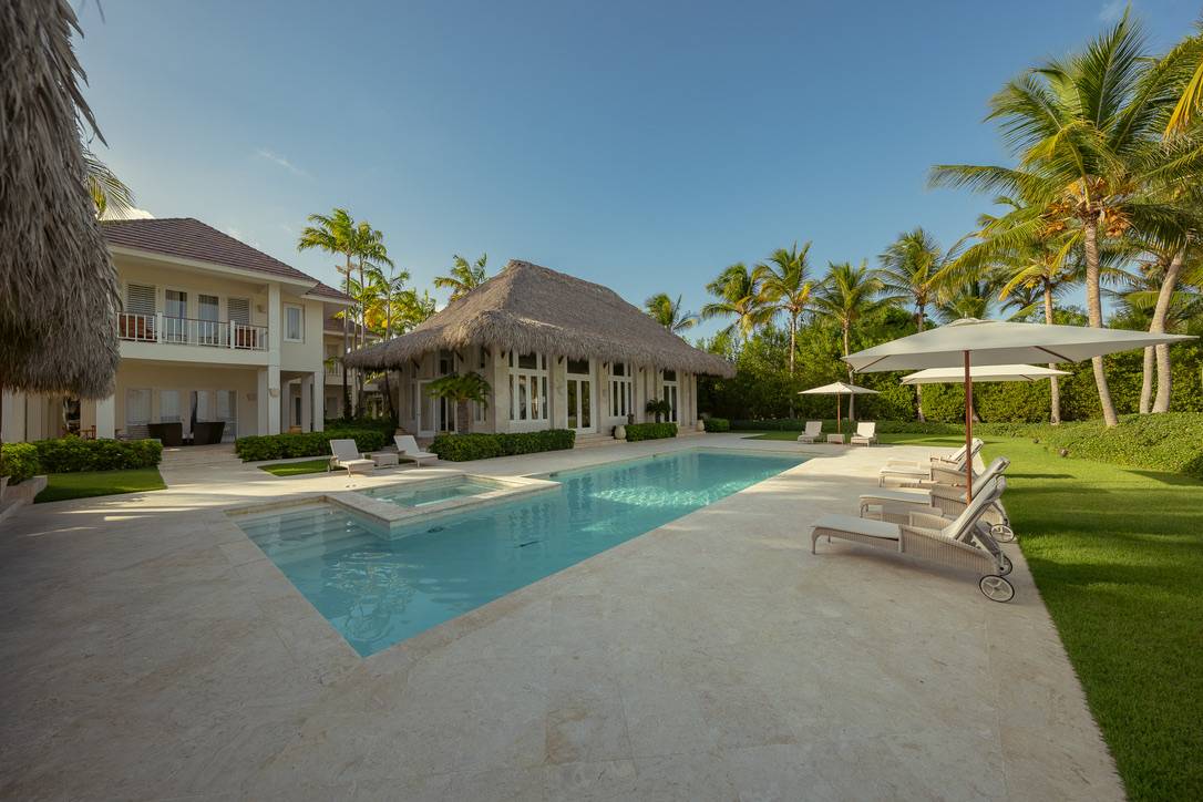 1999 M² Villa ∙ 7 Chambres ∙ 16 Personnes - Punta Cana