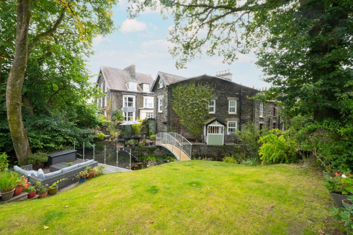 Cottage ∙ 4 Bedrooms ∙ 6 Guests - Windermere, UK
