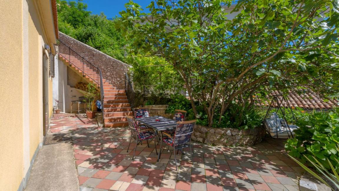 97 M² Ferienwohnung ∙ 2 Schlafzimmer ∙ 5 Gäste - Crikvenica