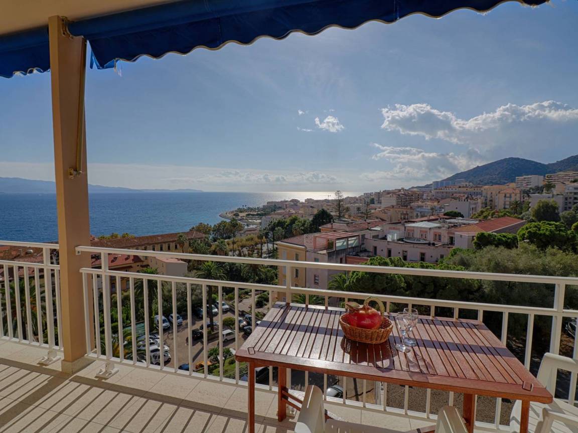 50 M² Apartment ∙ 1 Bedroom ∙ 4 Guests - Ajaccio