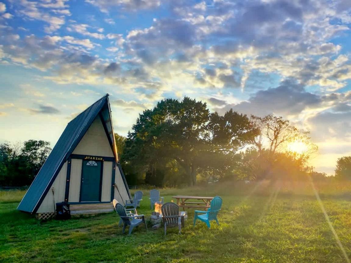 Cabin ∙ 1 Bedroom ∙ 6 Guests - Gallatin, TN