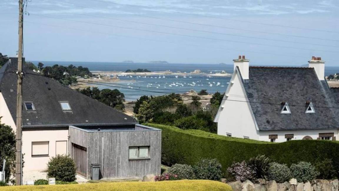 130 M² House ∙ 4 Bedrooms ∙ 8 Guests - Penvénan