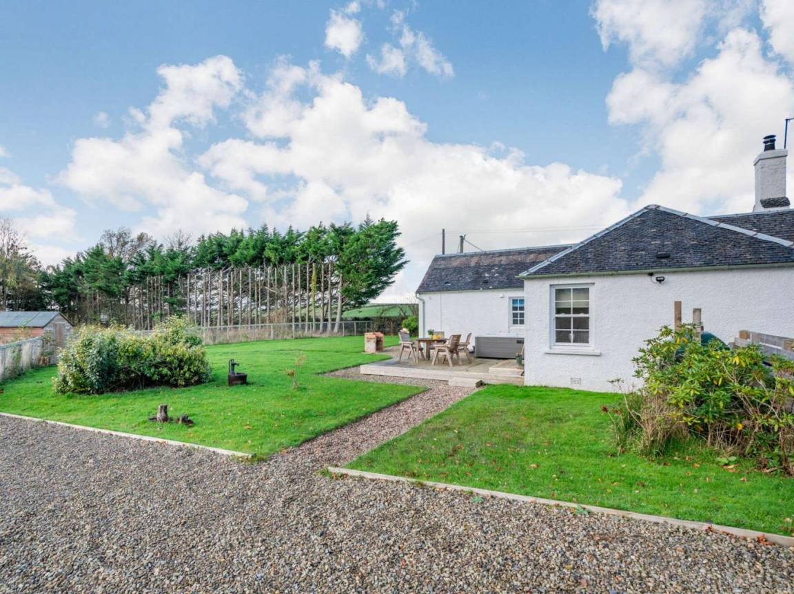 House ∙ 2 Bedrooms ∙ 4 Guests - Ayrshire