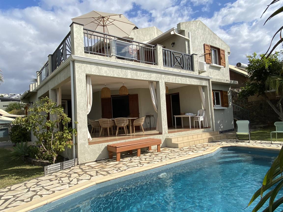 Maison De Vacances ∙ 3 Chambres ∙ 6 Personnes - Saint-Gilles les Bains