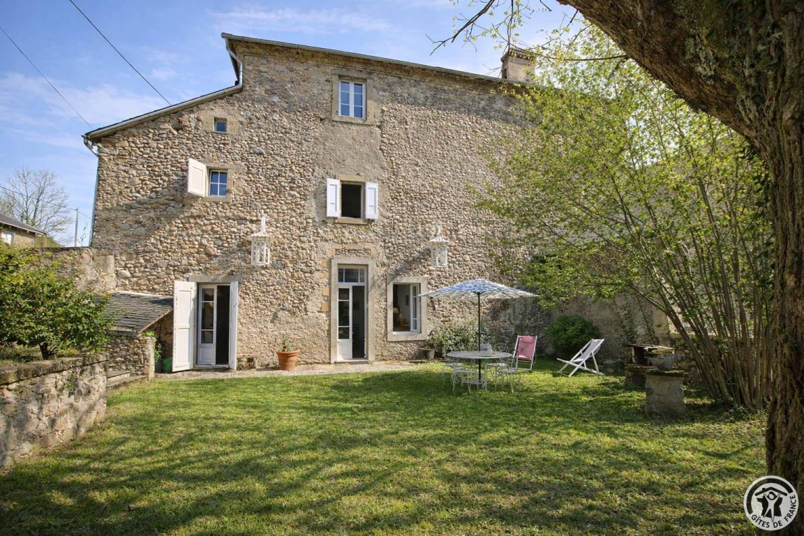 160 M² Gîte ∙ 2 Chambres ∙ 4 Personnes - Ariège