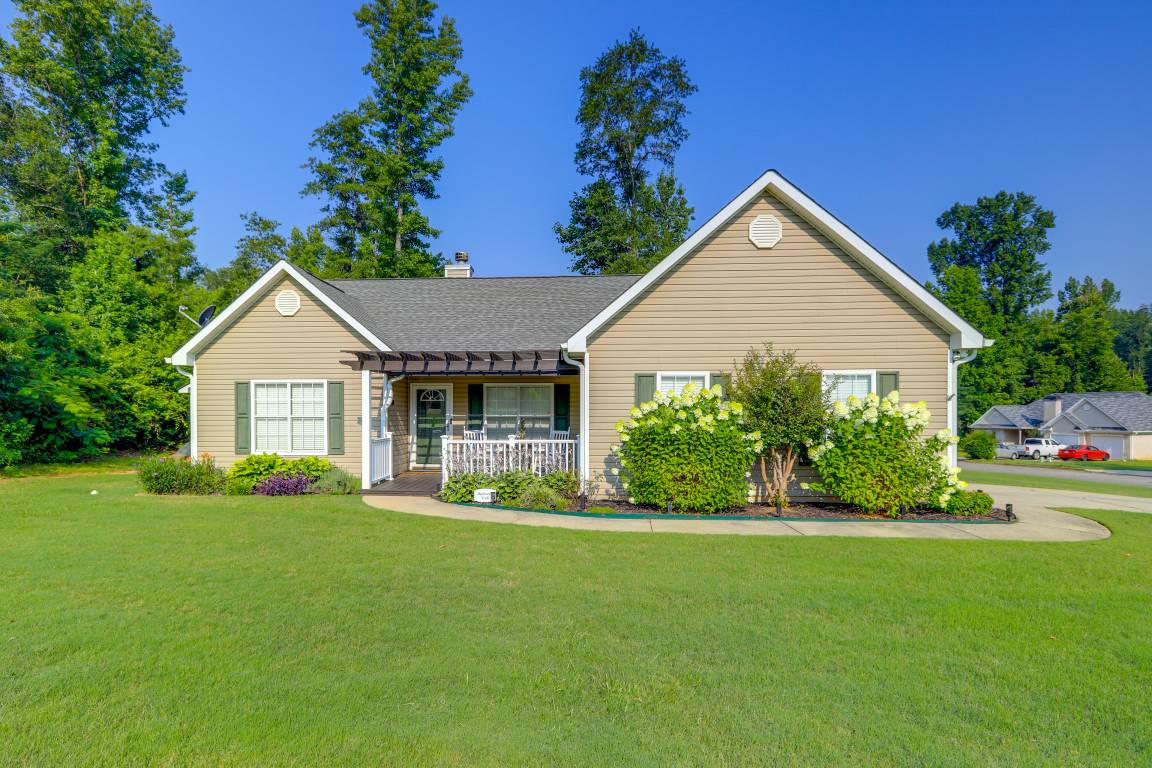 169 M² Casa ∙ 3 Habitaciones ∙ 6 Huéspedes - Newnan, GA