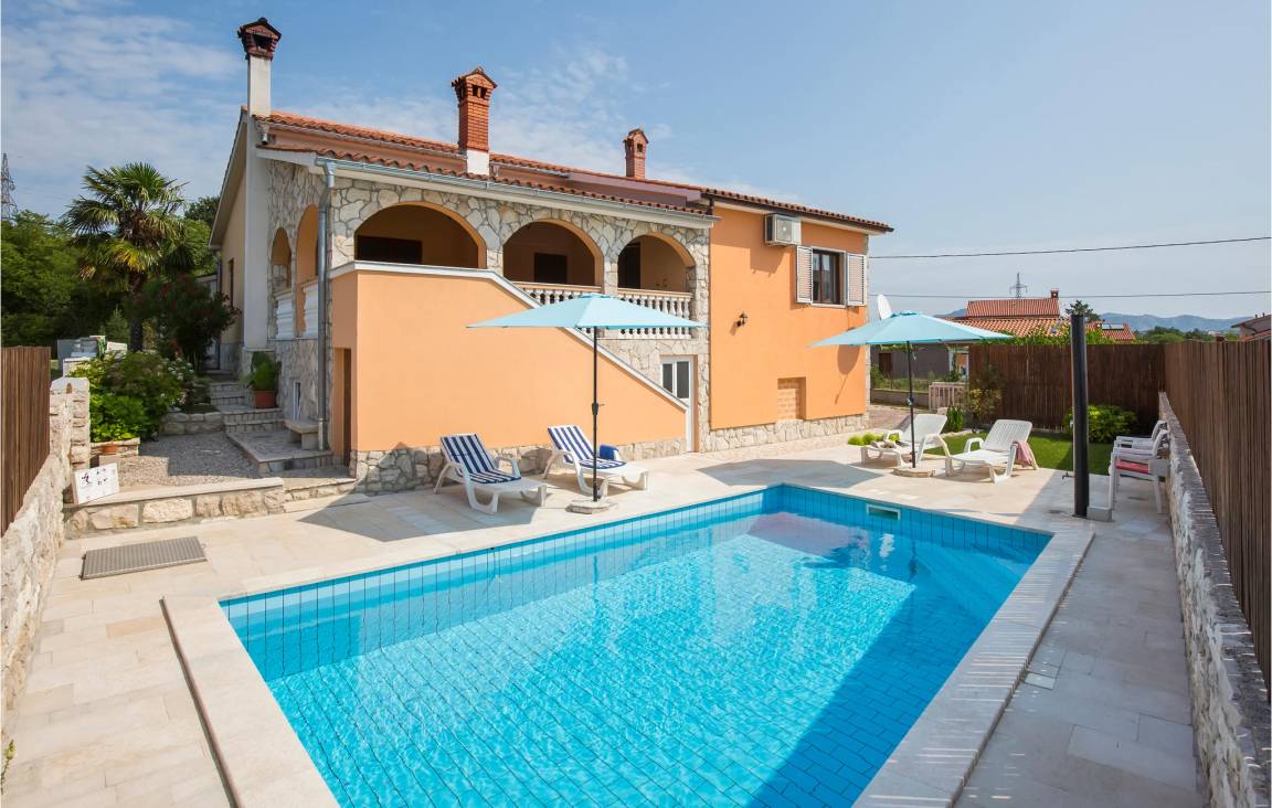 144 M² Maisonette ∙ 3 Bedrooms ∙ 6 Guests - Labin
