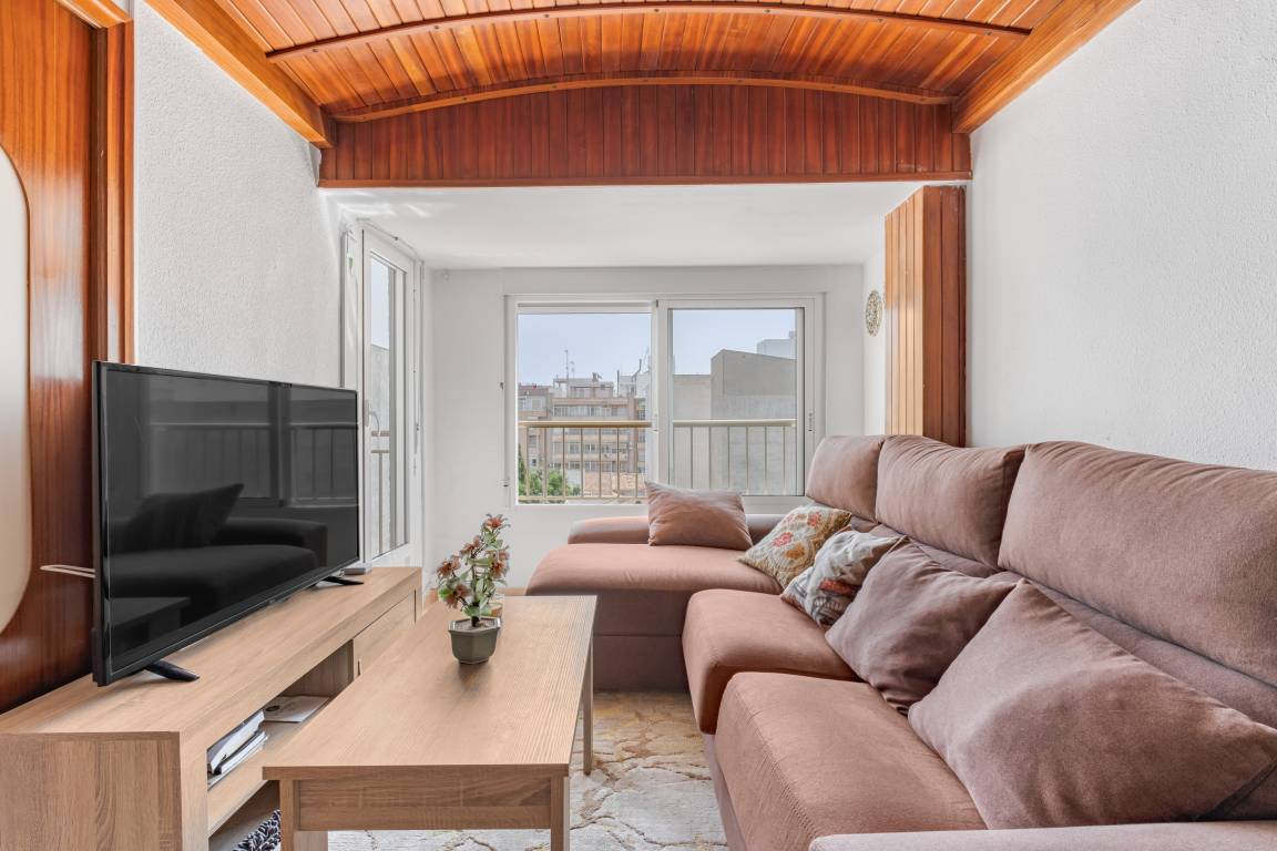 86 M² Apartment ∙ 3 Bedrooms ∙ 6 Guests - Villamartin