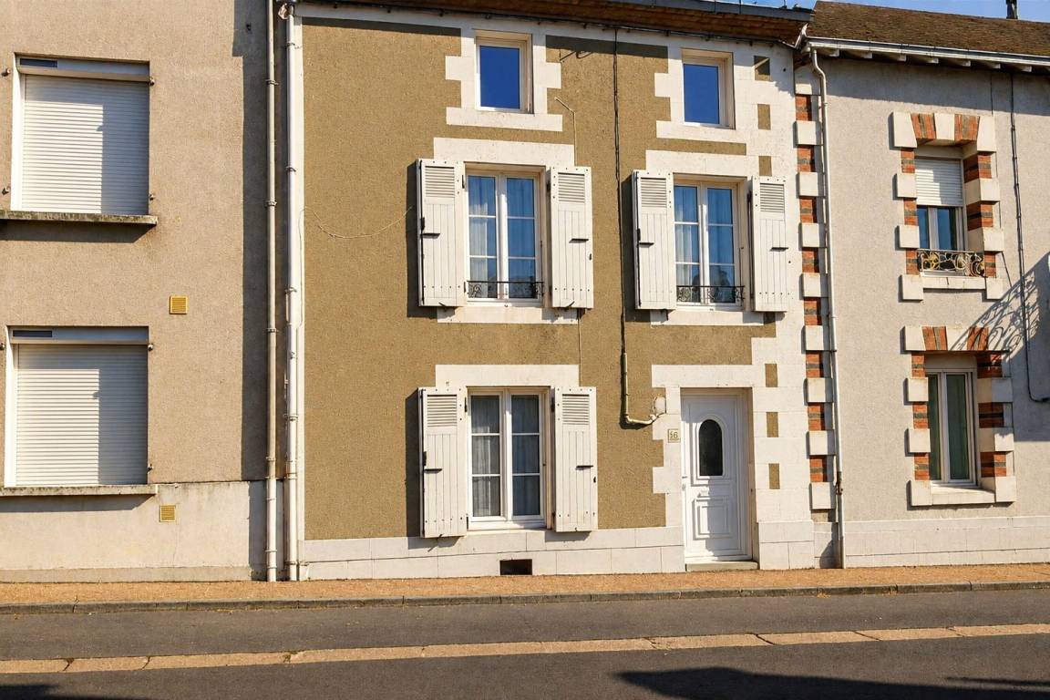 100 M² House ∙ 2 Bedrooms ∙ 4 Guests - Confolens