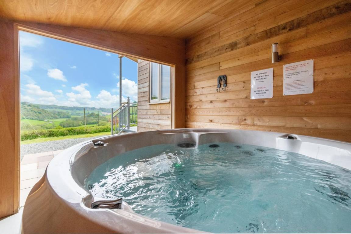 Lodge ∙ 1 Bedroom ∙ 2 Guests - Brecon