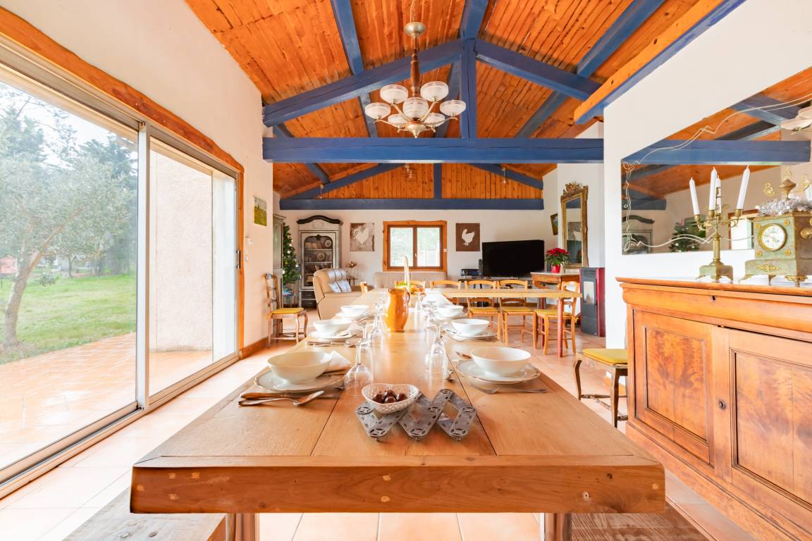 180 M² House ∙ 4 Bedrooms ∙ 9 Guests - Carcassonne