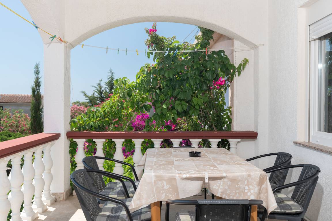 33 M² Apartamento ∙ 2 Habitaciones ∙ 4 Huéspedes - Vir