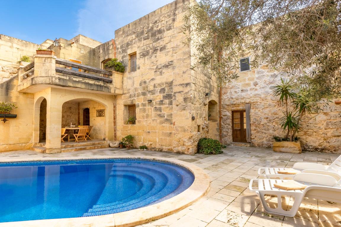 325 M² House ∙ 3 Bedrooms ∙ 8 Guests - Malta