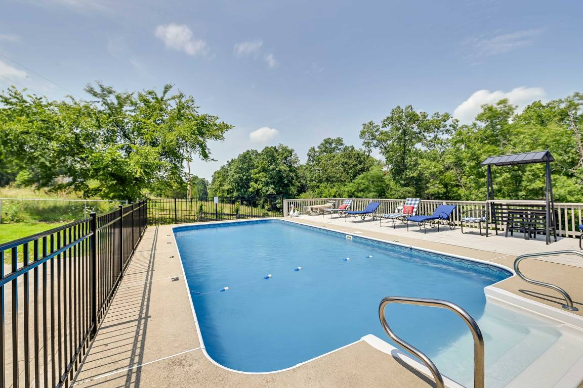 222 M² House ∙ 4 Bedrooms ∙ 12 Guests - Falmouth, KY