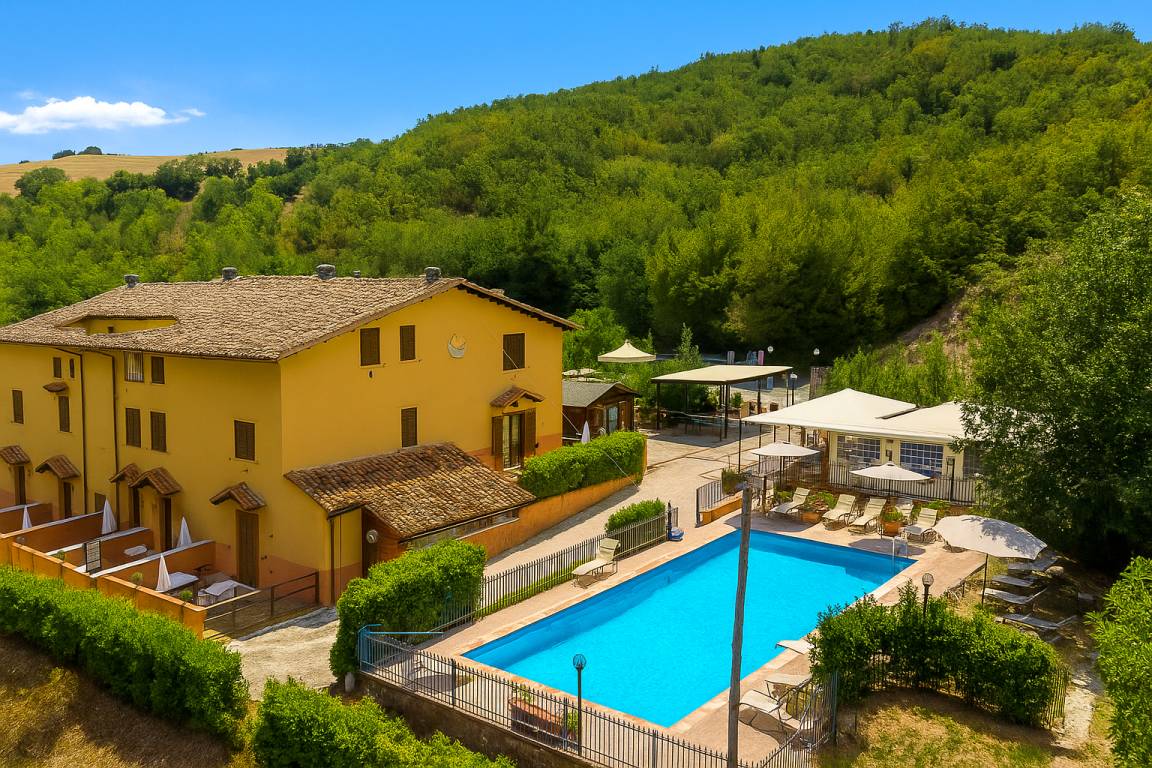 Villa ∙ 10 Chambres ∙ 24 Personnes - Marches