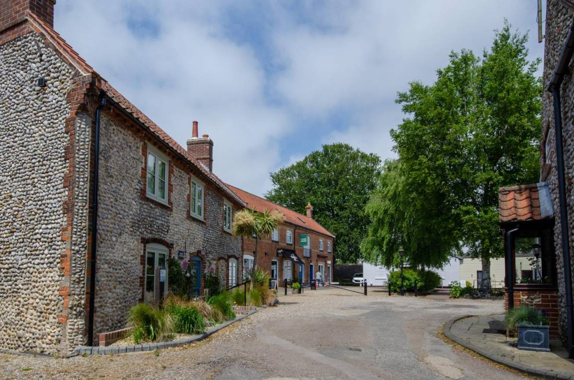 코티지 (자연 속의 작은 별장) ∙ 침실 2개 ∙ 게스트 4명 - 홀트