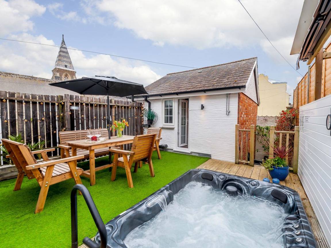 Cottage ∙ 3 Bedrooms ∙ 6 Guests - Woolacombe