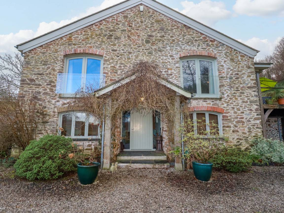 Cottage ∙ 4 Bedrooms ∙ 8 Guests - Saltash