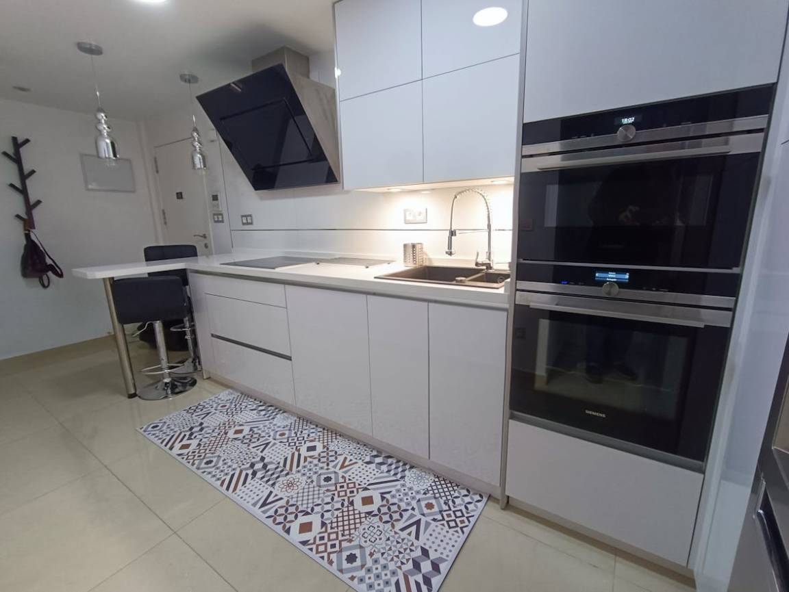 107 M² Apartment ∙ 3 Bedrooms ∙ 6 Guests - Córdoba, Spain