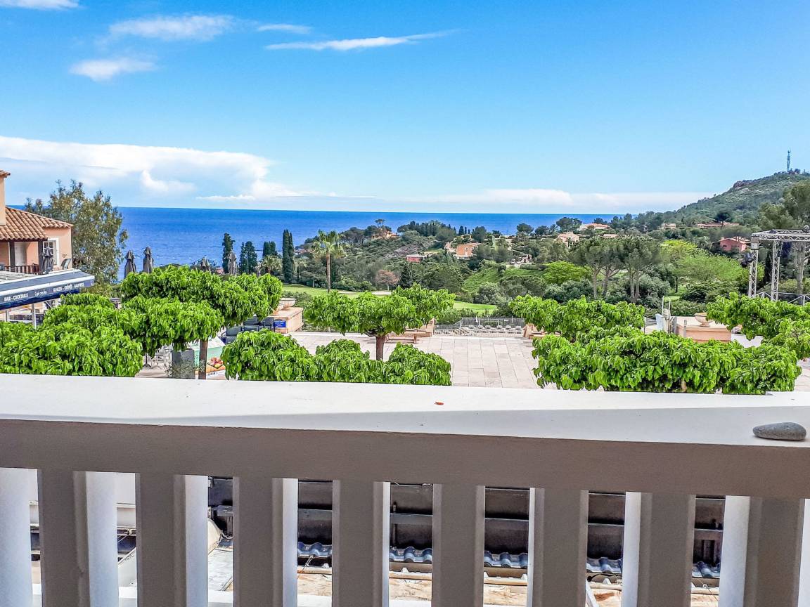 28 M² House ∙ 1 Bedroom ∙ 4 Guests - Fréjus
