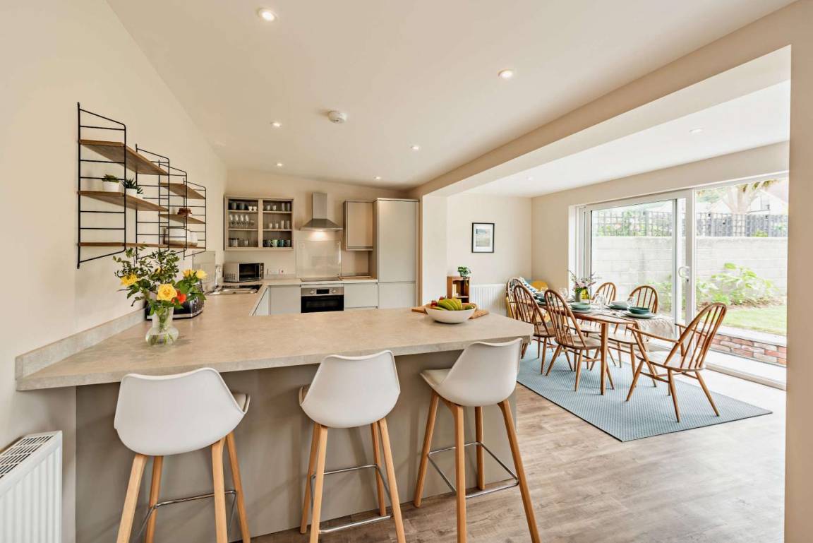 Cottage ∙ 3 Bedrooms ∙ 6 Guests - Westward Ho!