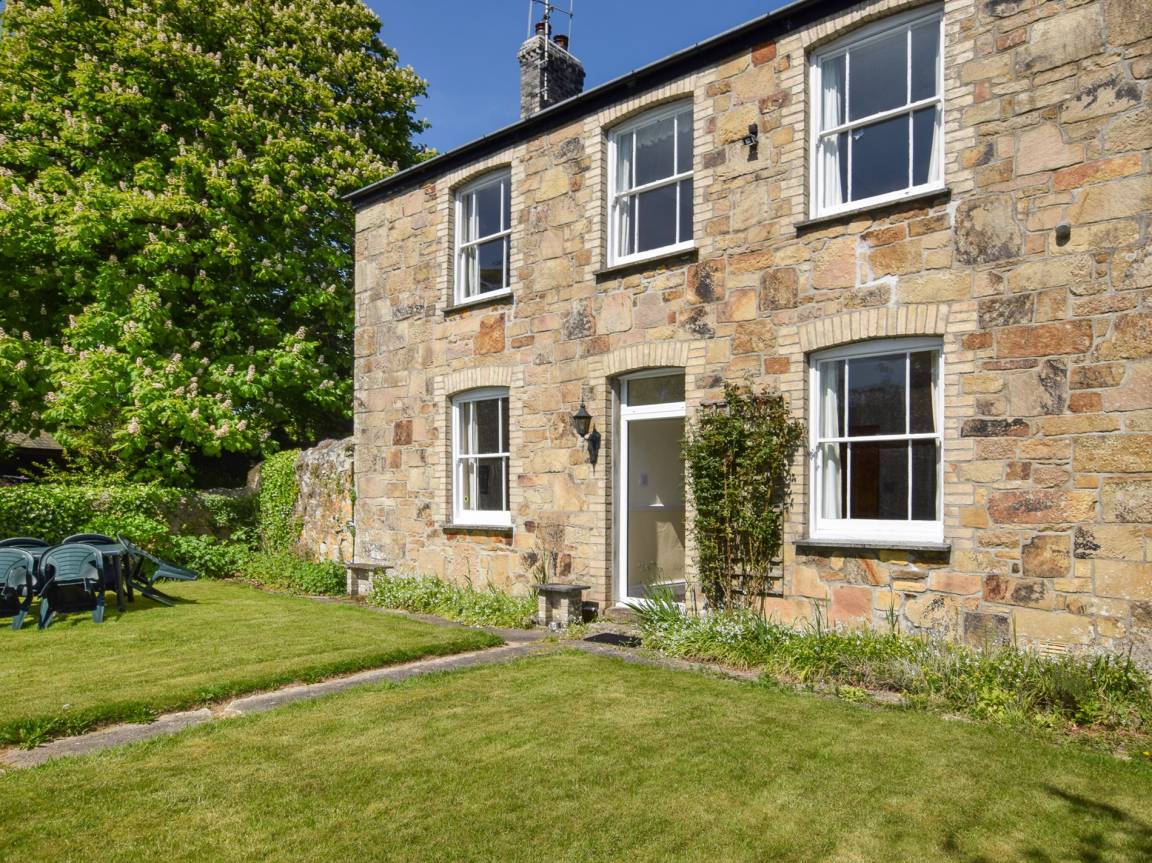 Cottage ∙ 4 Bedrooms ∙ 6 Guests - Tregony