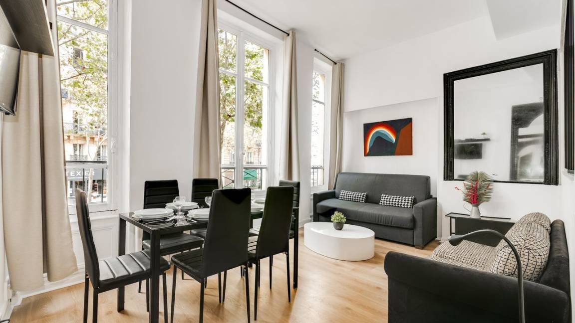 65 M² Apartment ∙ 2 Bedrooms ∙ 5 Guests - Paris
