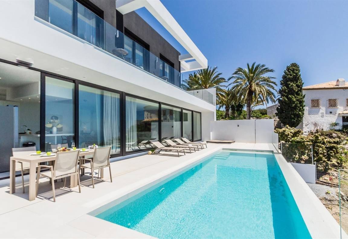250 M² Villa ∙ 4 Schlafzimmer ∙ 8 Gäste - Salobreña