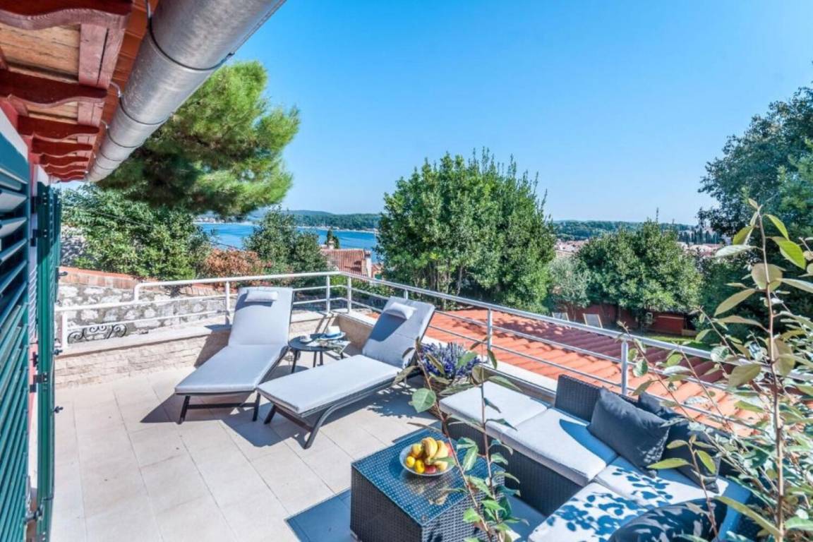 120 M² House ∙ 2 Bedrooms ∙ 6 Guests - Rovinj