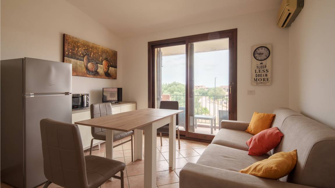38 M² Ferienwohnung ∙ 1 Schlafzimmer ∙ 2 Gäste - Olbia