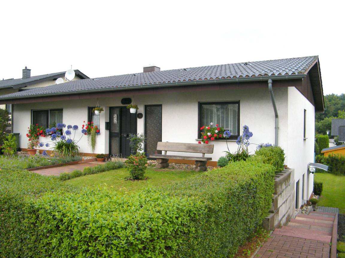 56 M² Ferienwohnung ∙ 1 Schlafzimmer ∙ 3 Gäste - Sankt Wendel