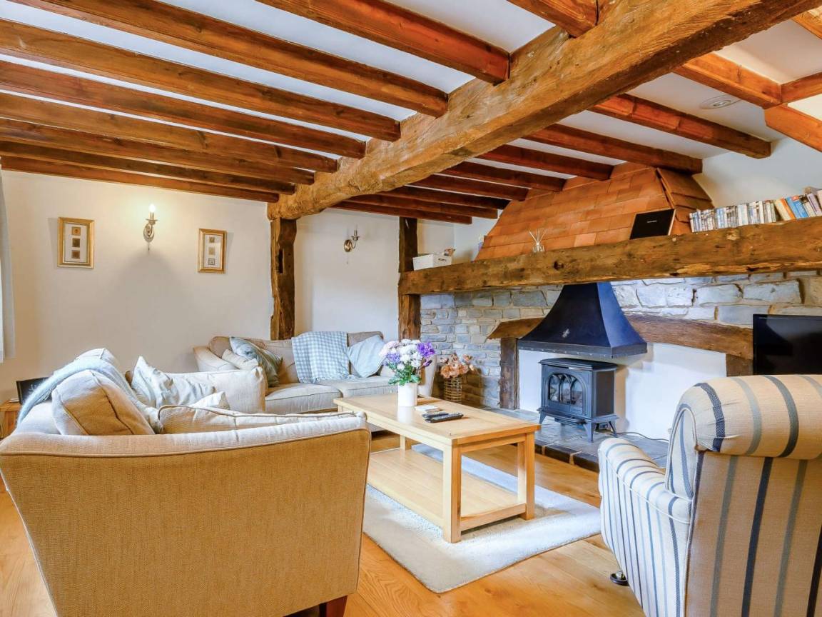 Cottage ∙ 2 Bedrooms ∙ 4 Guests - Evesham